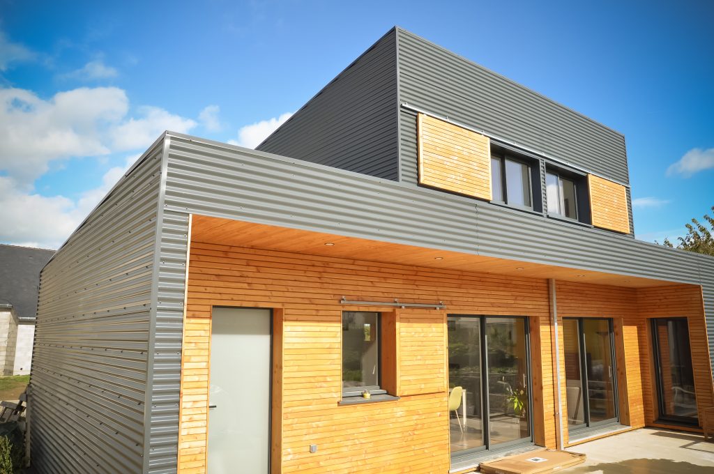 Ambon : Ossature bois, bardage et bacs acier - SARL GuyotSARL Guyot